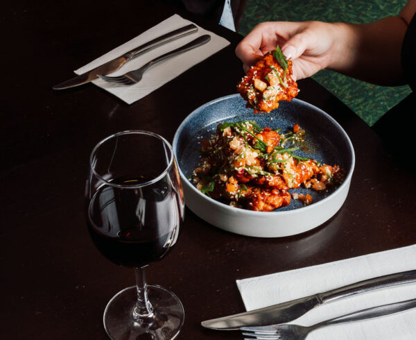 Eat & Drink At Spring Lake Hotel - Springfield QLD