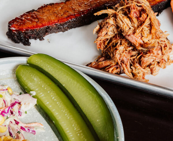 Eat & Drink At Spring Lake Hotel - Springfield QLD